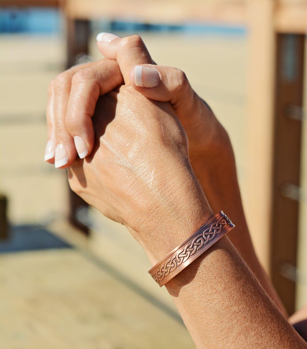 Copper Magnetic Bracelet in a Celtic Chain Design - MnB Magnetic Jewellery
