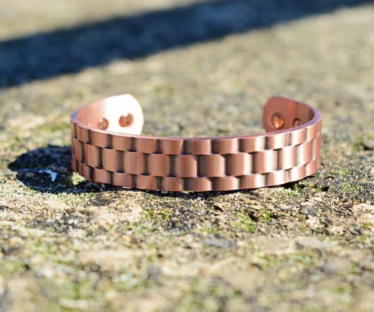 Copper Magnetic Bracelet in a Rolex Jubilee Bracelet Design - MnB ...